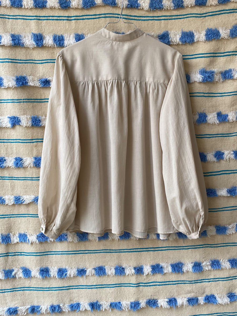 Bendix Shirt, cotton lawn chalk – La Bagatelle